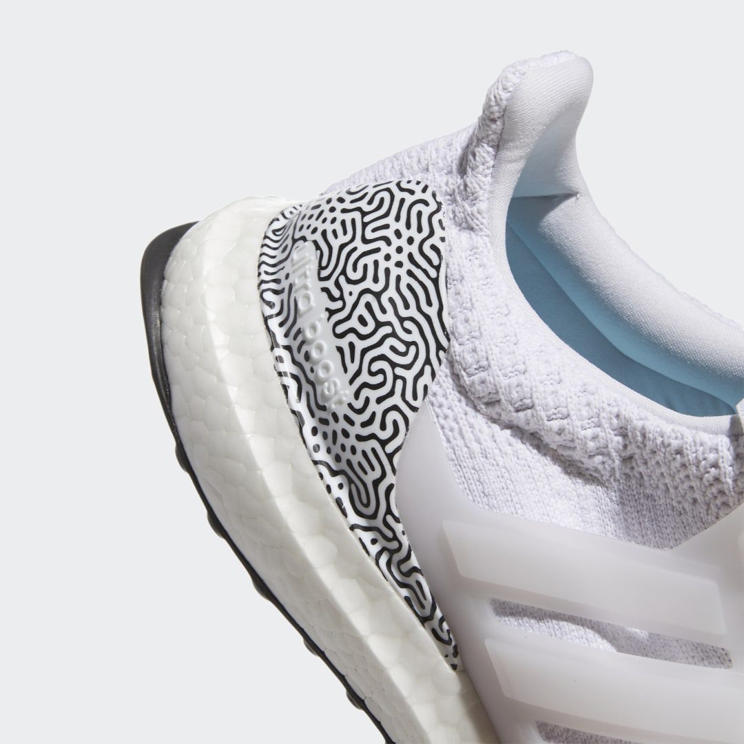 adidas Ultraboost DNA Cloud White / Cloud White / Core Black (GV8718)