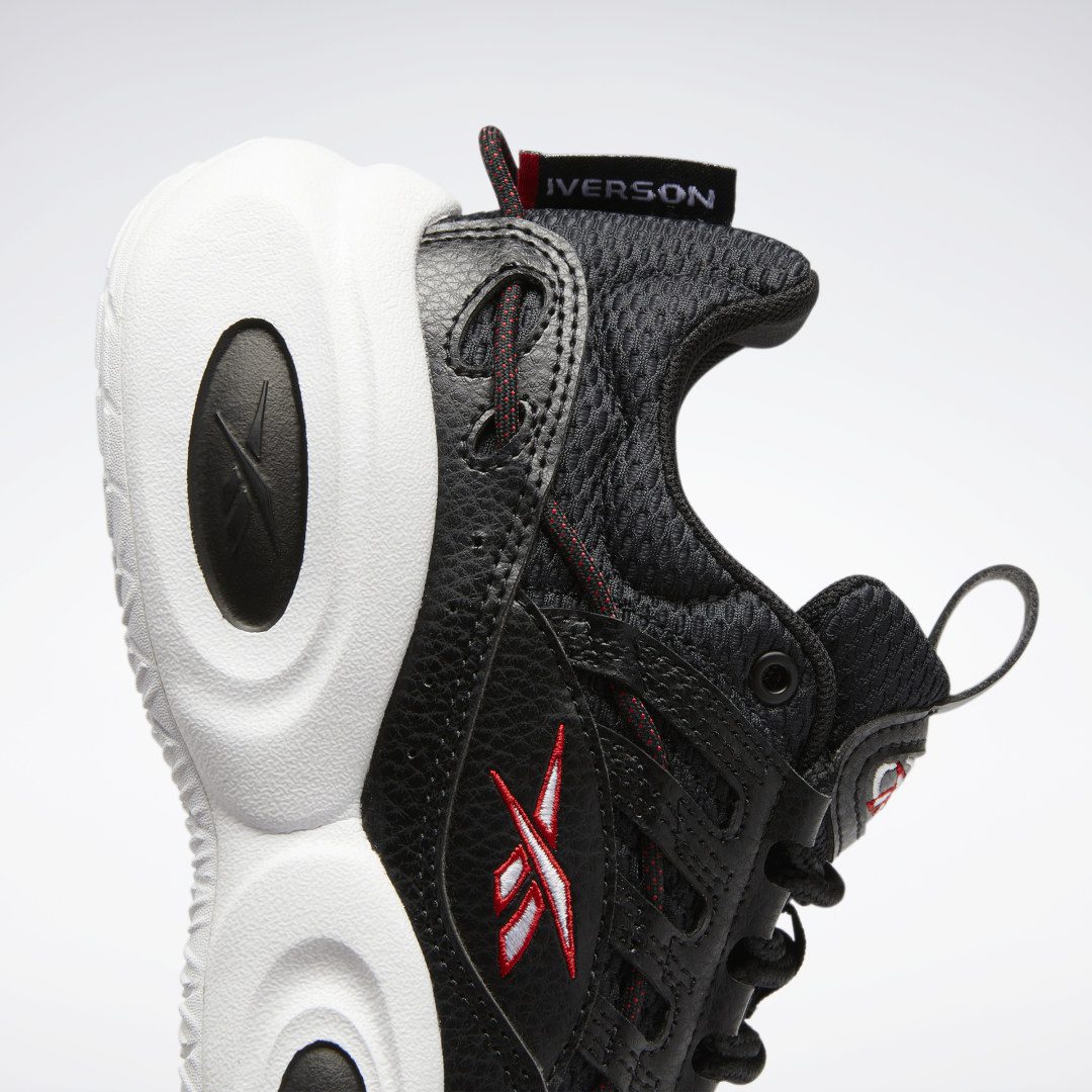 Reebok Solution Mid Schoenen Core Black / Cloud White / Vector Red