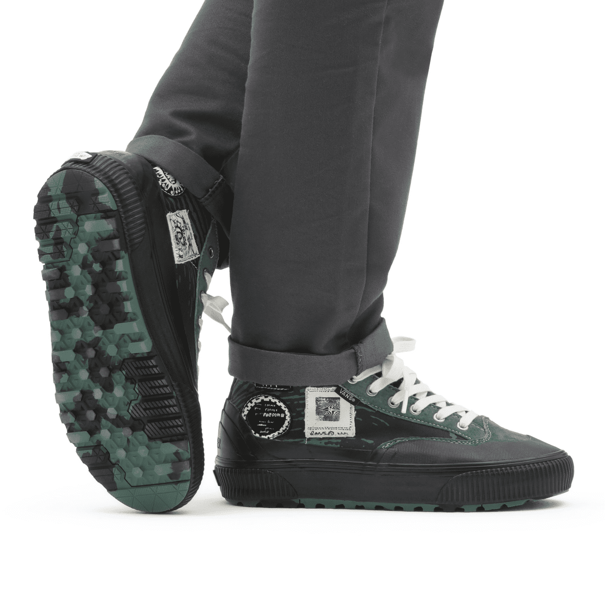 VANS Vans X Former Destruct Mid Mte-1 Zwart (VN0A5KQUGRN)