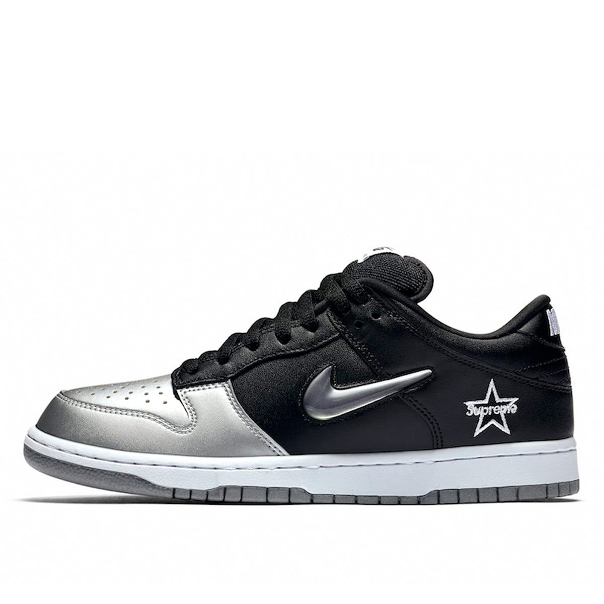 Nike SB x Supreme Dunk Low Metallic Silver (CK3480-001)