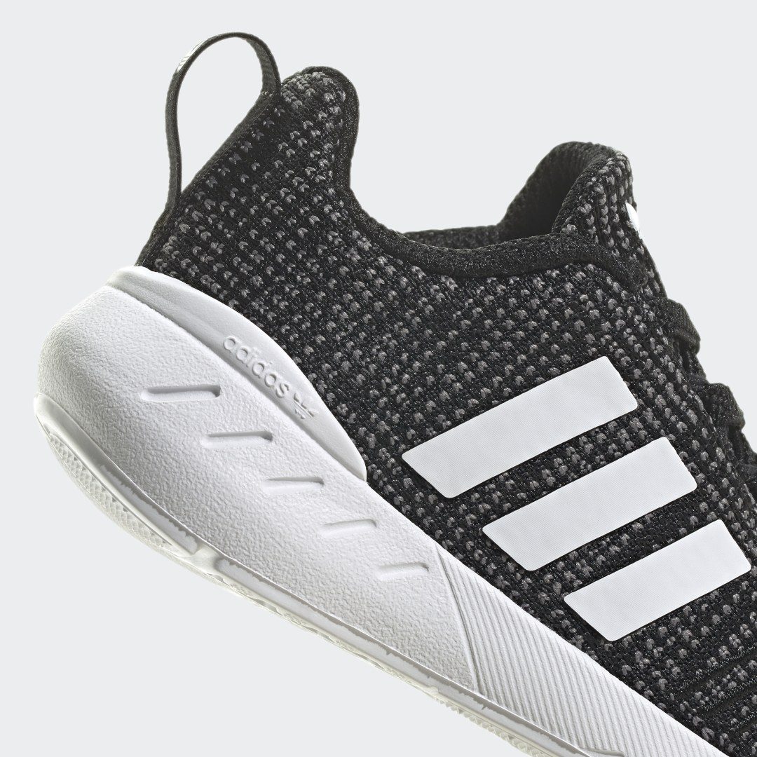 adidas Swift Run 22 Core Black / Cloud White / Grey Five (GW8184)