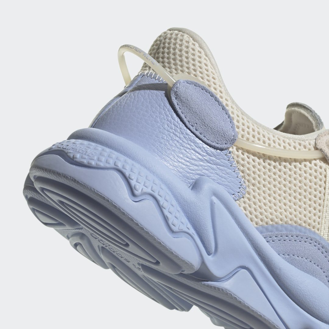 adidas OZWEEGO Wonder White / Wonder White / Blue Dawn (H06146)