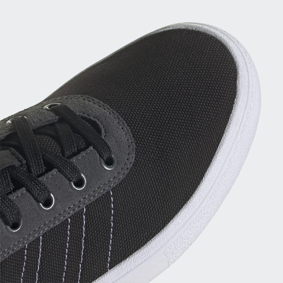 adidas Vulc Raid3r 3-Stripes Core Black / Cloud White / Matte Gold (H06283)