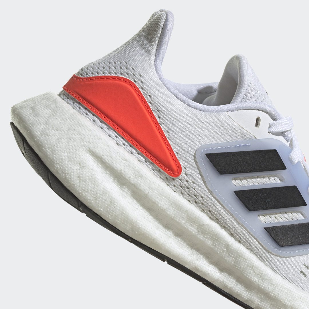 adidas Pureboost 22 Crystal White / Core Black / Cloud White (HQ8582)