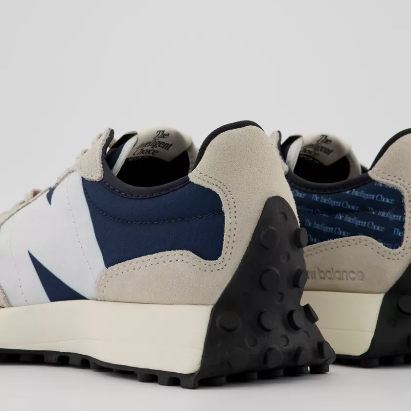 New Balance 327 Outerspace (Women's) (WS327BA)